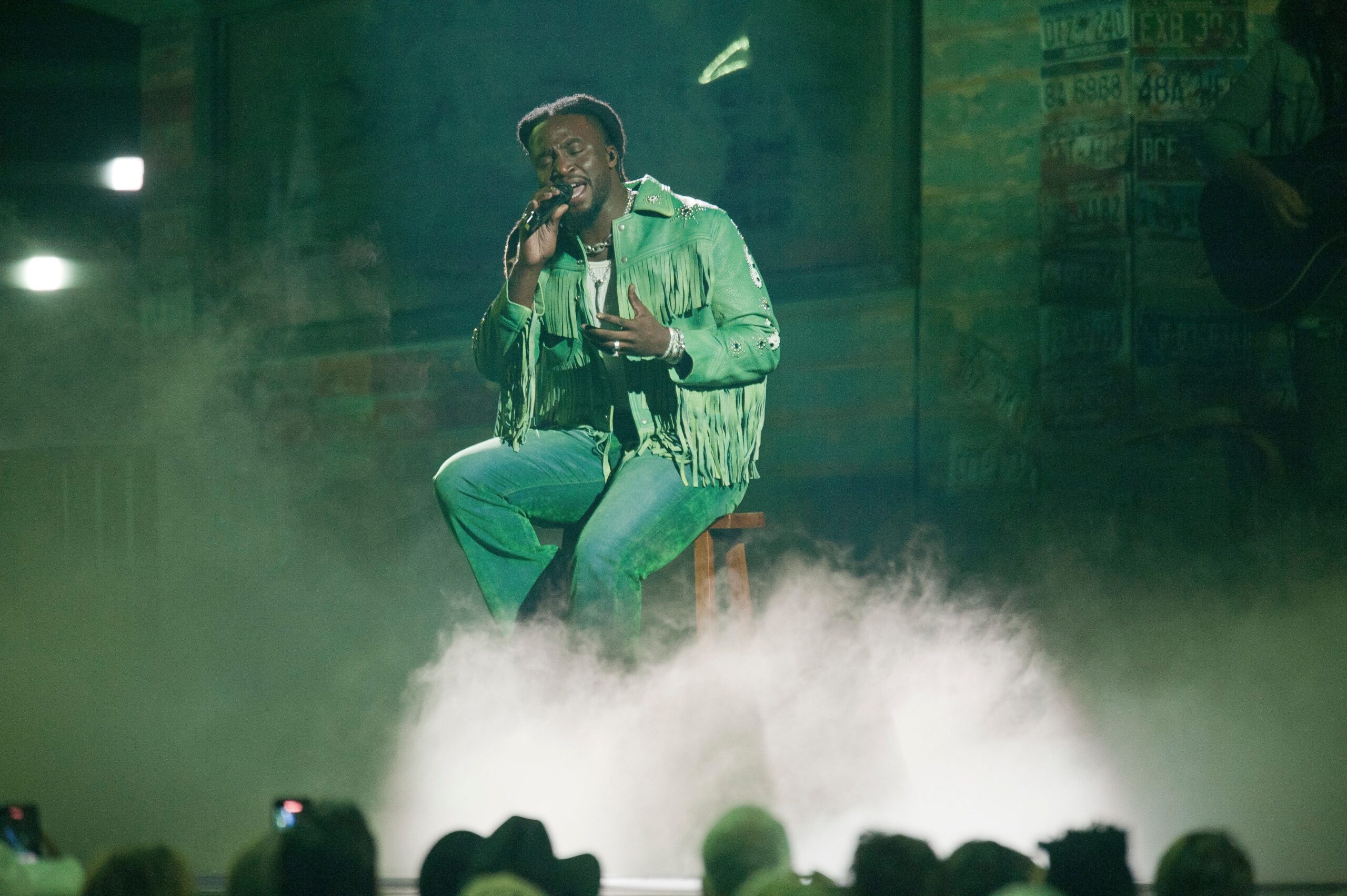 Country Singer Shaboozey smashes Hot 100 Record - AXS TV