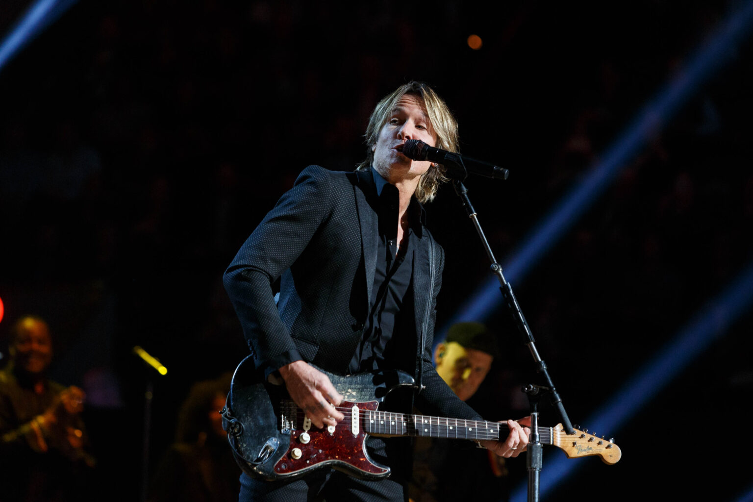 Keith Urban Announces U.S. Tour Dates - AXS TV