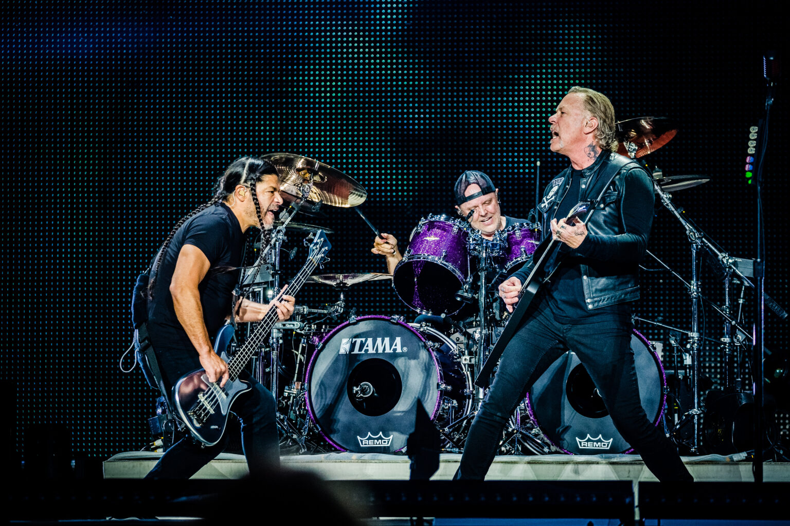 Metallica Lends Tomorrowland Their Stage, Saving the Festival - AXS TV