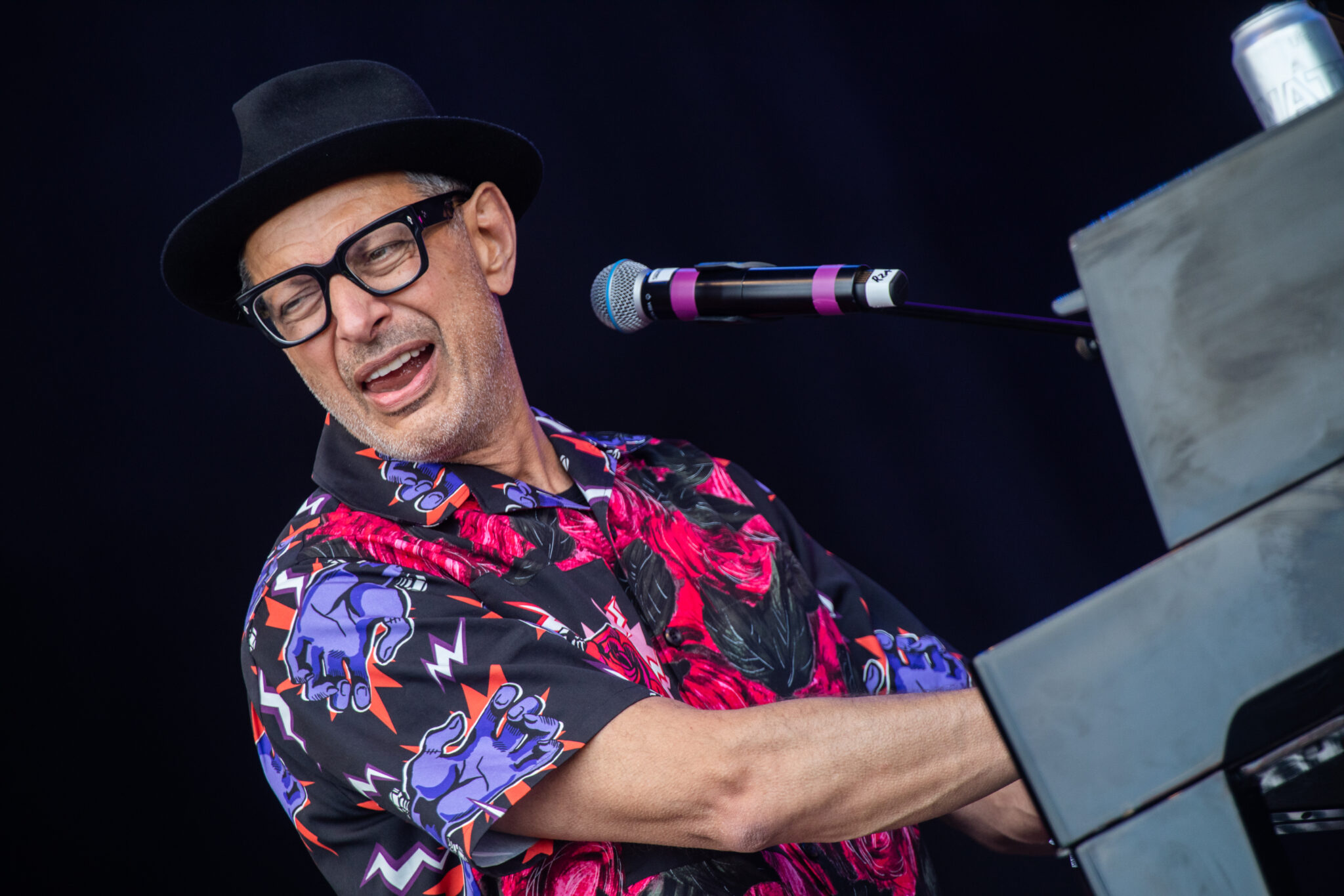 Jeff Goldblum Announces Fourth Album “Still Blooming” - AXS TV