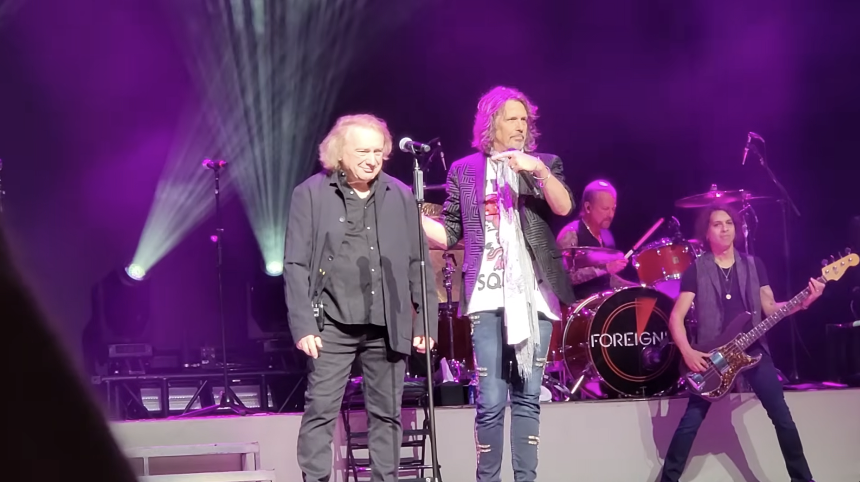 Lou Gramm Joins Foreigner on Stage in Florida - AXS TV