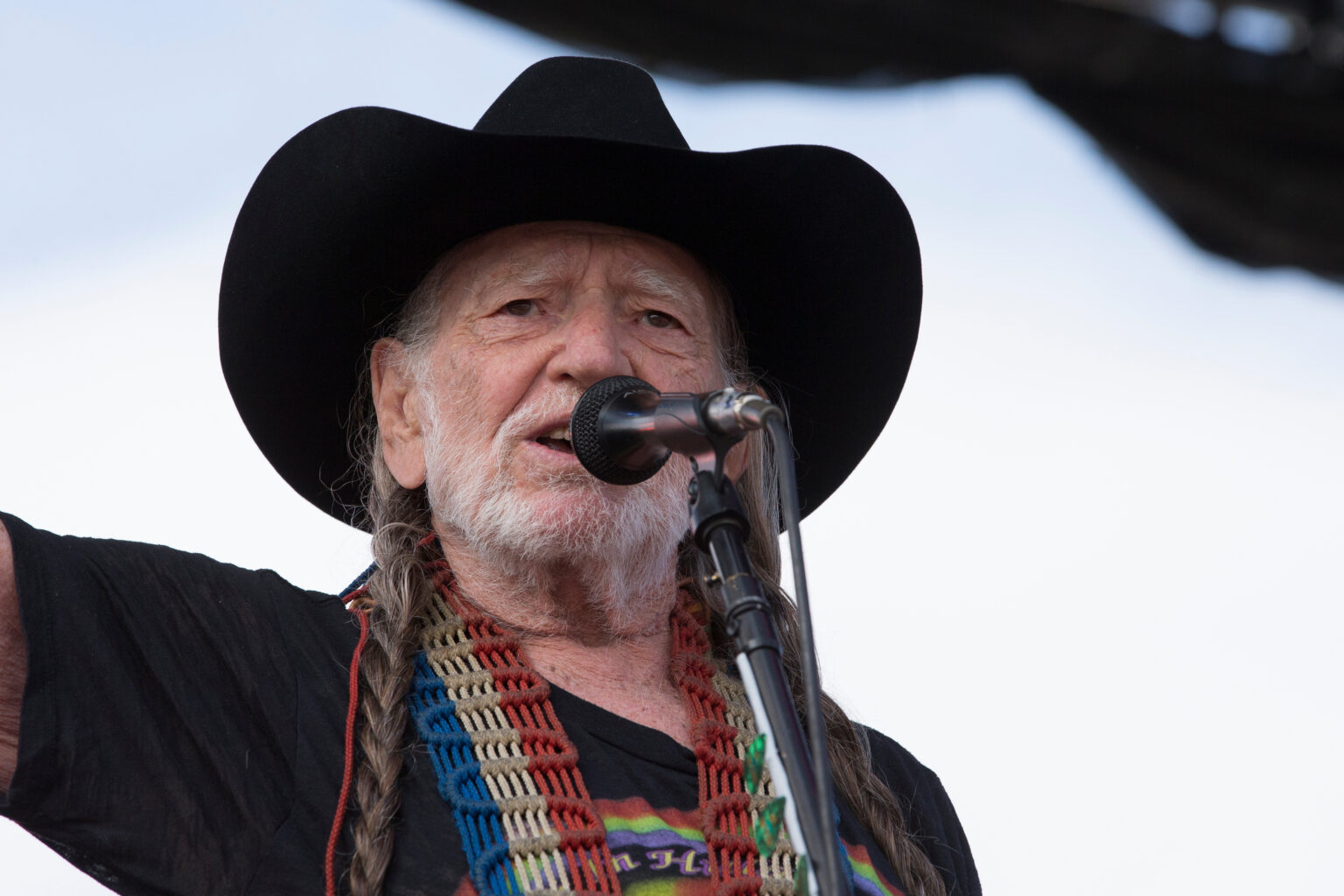 Willie Nelson Honors Merle Haggard with Workin’ Man: Willie Sings Merle ...
