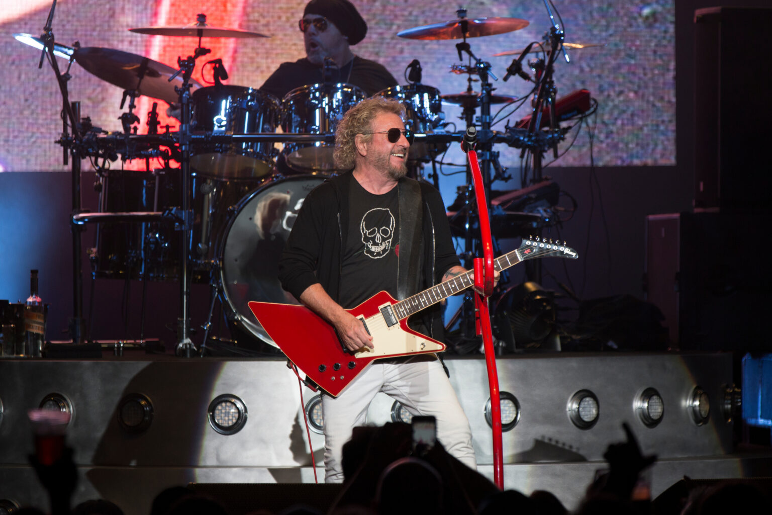 David Lee Roth’s Eddie Dream; Sammy Hagar Responds - AXS TV