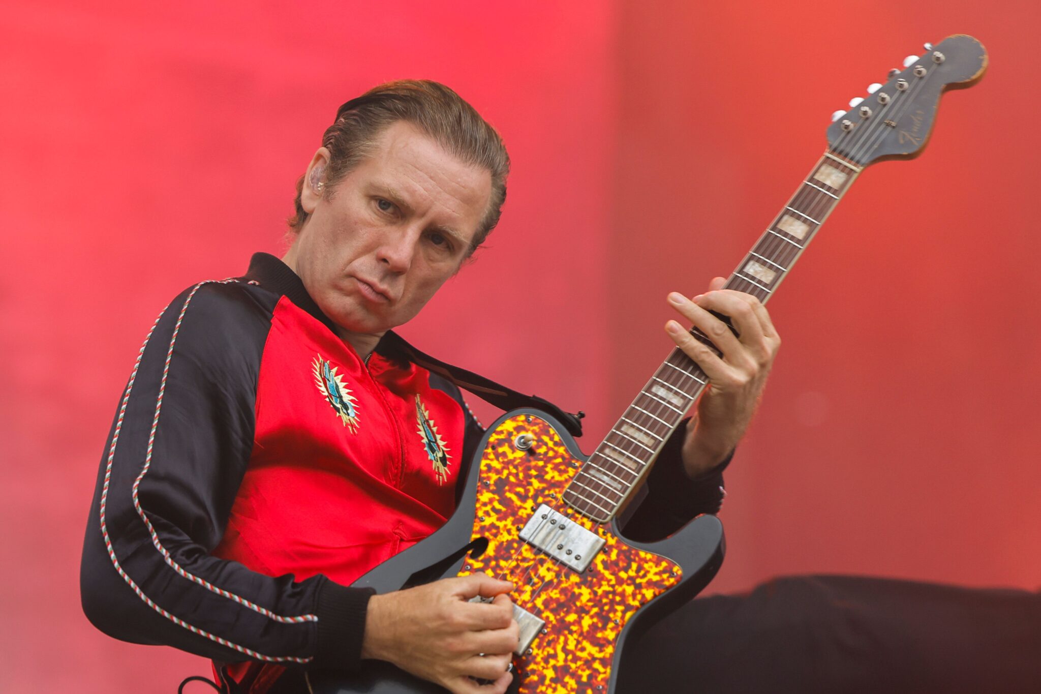 Franz Ferdinand’s Alex Kapranos at Glastonbury 2025 - AXS TV