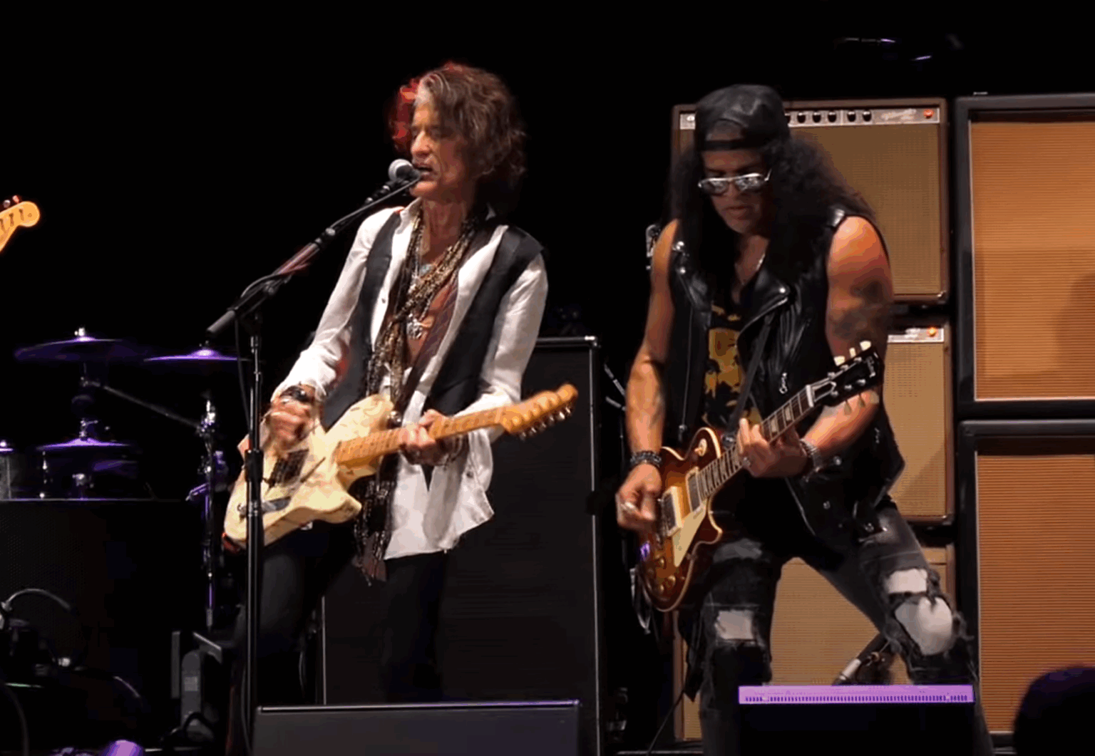 Steven Tyler & Joe Perry jam with Slash & Chris Robinson at The ...